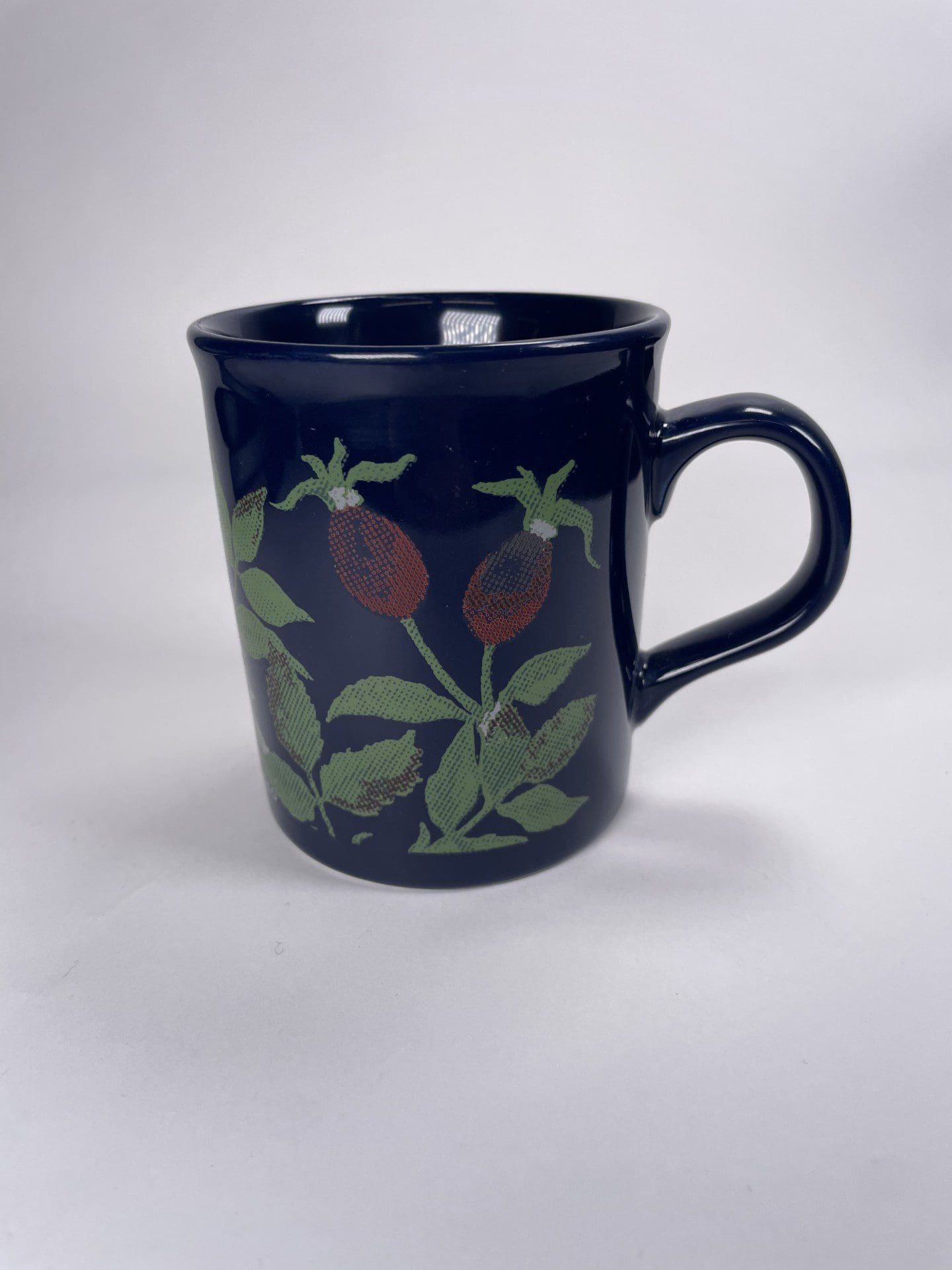 Marimekko mug Ruusunmarja | Muija